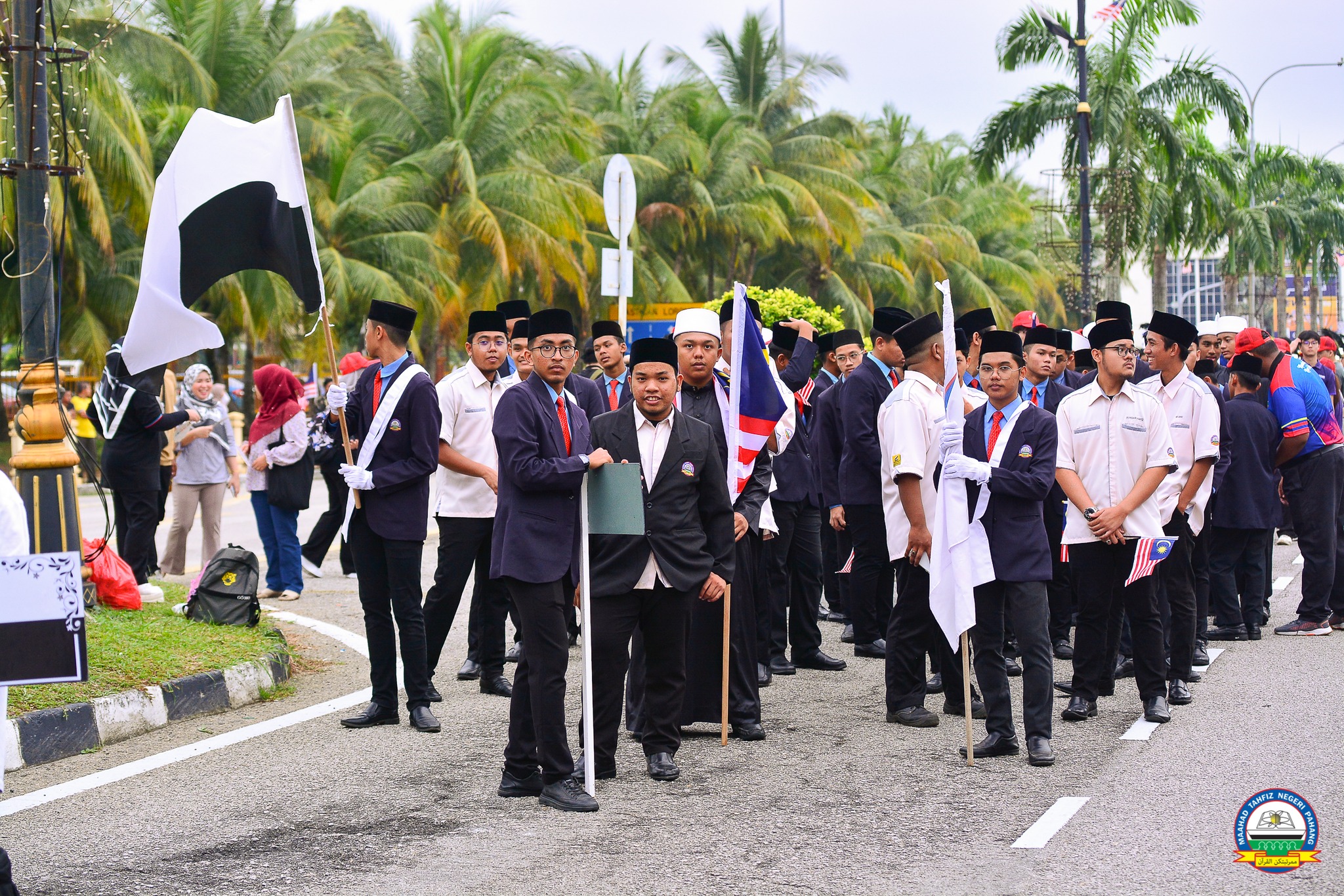 Sambutan Hari Kemerdekaan Ke-66 Peringkat Negeri Pahang - Maahad Tahfiz ...