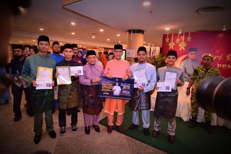 Terima Kasih Tok Wan! - Maahad Tahfiz Negeri Pahang